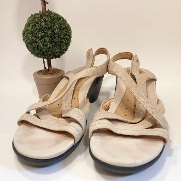 Clarks | Shoes | Clarks Unstructured Soft Leather Comfort Sandals ...